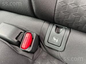 Pelēks Toyota Yaris 2022 Rīga, ar dzinēja tilpumu 1.50 L un nobraukumu 76 tūkst. km par 15990 €, foto 31 vietnē AUTOMOTO.COM.LV