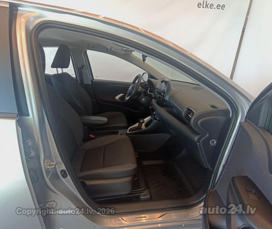 Pelēks Toyota Yaris 2022 Narva, ar dzinēja tilpumu 1.50 L un nobraukumu 34 tūkst. km par 17900 €, foto 12 vietnē AUTOMOTO.COM.LV