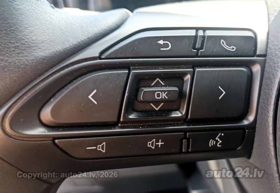 Pelēks Toyota Yaris 2022 Narva, ar dzinēja tilpumu 1.50 L un nobraukumu 34 tūkst. km par 17900 €, foto 15 vietnē AUTOMOTO.COM.LV