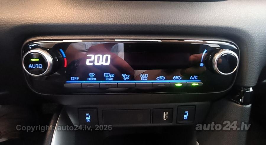 Pelēks Toyota Yaris 2022 Narva, ar dzinēja tilpumu 1.50 L un nobraukumu 34 tūkst. km par 17900 €, foto 26 vietnē AUTOMOTO.COM.LV