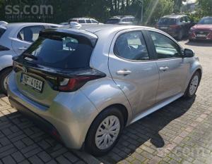 Grey Toyota Yaris 2022 in Riga, with an engine capacity of 1.50 L and mileage of 165 thousand km for 11500 €, photo 3 on AUTOMOTO.COM.LV