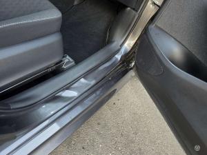 Grey Toyota Yaris 2022 in Kaunas, with an engine capacity of 1.49 L and mileage of 19 thousand km for 7300 €, photo 12 on AUTOMOTO.COM.LV