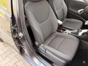 Pelēks Toyota Yaris 2022 Viļņa, ar dzinēja tilpumu 1.49 L un nobraukumu 131 tūkst. km par 16550 €, foto 24 vietnē AUTOMOTO.COM.LV