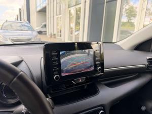 Pelēks Toyota Yaris 2022 Viļņa, ar dzinēja tilpumu 1.49 L un nobraukumu 131 tūkst. km par 16550 €, foto 29 vietnē AUTOMOTO.COM.LV