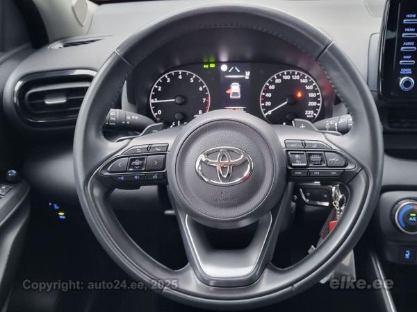 Pelēks Toyota Yaris 2023 Tallina, ar dzinēja tilpumu 1.49 L un nobraukumu 69 tūkst. km par 17495 €, foto 11 vietnē AUTOMOTO.COM.LV