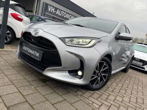 Pelēks Toyota Yaris 2023 Kauņa, ar dzinēja tilpumu 1.50 L un nobraukumu 31 tūkst. km par 21667 €, foto 2 vietnē AUTOMOTO.COM.LV
