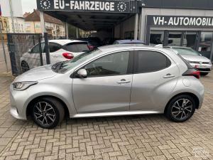 Pelēks Toyota Yaris 2023 Kauņa, ar dzinēja tilpumu 1.50 L un nobraukumu 31 tūkst. km par 21667 €, foto 4 vietnē AUTOMOTO.COM.LV
