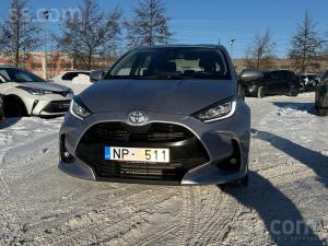 Pelēks Toyota Yaris 2023 Liepāja, ar dzinēja tilpumu 1.50 L un nobraukumu 69 tūkst. km par 16400 €, foto 4 vietnē AUTOMOTO.COM.LV
