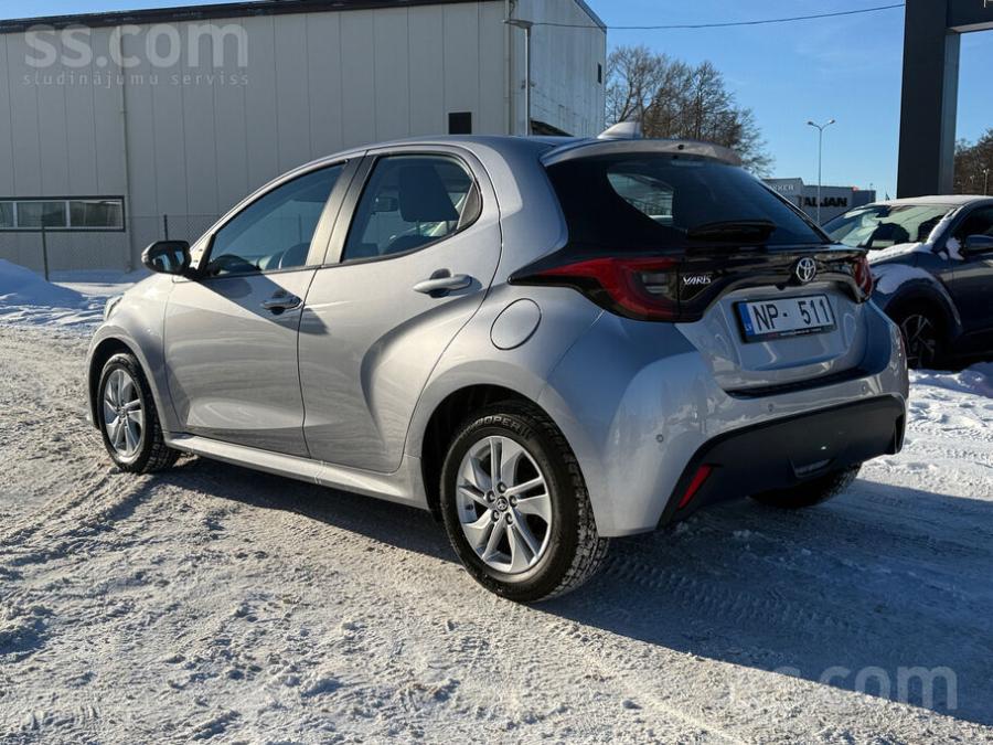 Pelēks Toyota Yaris 2023 Liepāja, ar dzinēja tilpumu 1.50 L un nobraukumu 69 tūkst. km par 16400 €, foto 19 vietnē AUTOMOTO.COM.LV