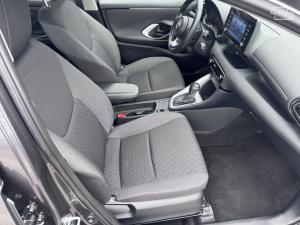 Grey Toyota Yaris 2023 in Avizieniai, with an engine capacity of 1.50 L and mileage of 36 thousand km for 17500 €, photo 5 on AUTOMOTO.COM.LV