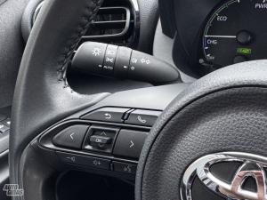 Grey Toyota Yaris 2023 in Avizieniai, with an engine capacity of 1.50 L and mileage of 36 thousand km for 17500 €, photo 11 on AUTOMOTO.COM.LV