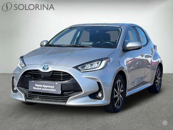 Grey Toyota Yaris 2023 in Klaipeda, with an engine capacity of 1.49 L and mileage of 73 thousand km for 18600 €, photo 1 on AUTOMOTO.COM.LV