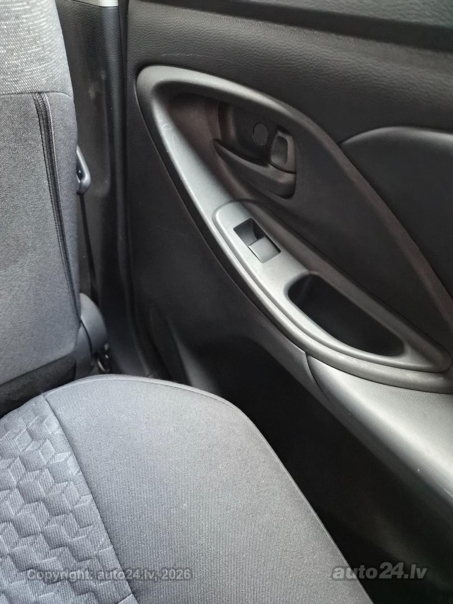 Grey Toyota Yaris 2023 in Tallinn, with an engine capacity of 1.50 L and mileage of 0 thousand km for 13990 €, photo 13 on AUTOMOTO.COM.LV