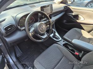 Grey Toyota Yaris 2023 in Tallinn, with an engine capacity of 1.50 L and mileage of 0 thousand km for 13990 €, photo 16 on AUTOMOTO.COM.LV
