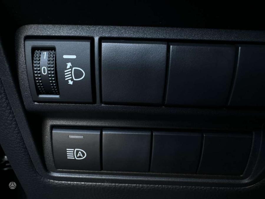 Grey Toyota Yaris 2023 in Vilnius, with an engine capacity of 1.50 L and mileage of 85 thousand km for 15950 €, photo 24 on AUTOMOTO.COM.LV