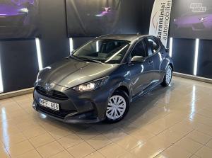 Pelēks Toyota Yaris 2023 Avižieniai, ar dzinēja tilpumu 1.50 L un nobraukumu 85 tūkst. km par 15950 €, foto  vietnē AUTOMOTO.COM.LV