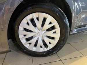 Серый Тойота Ярис 2023 в Авиженяй, объемом двигателя 1.50 л и пробегом 85 тыс. км за 15950 €, фото 26 на AUTOMOTO.COM.LV