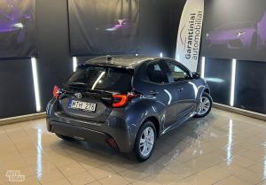 Grey Toyota Yaris 2023 in Avizieniai, with an engine capacity of 1.50 L and mileage of 74 thousand km for 16950 €, photo 3 on AUTOMOTO.COM.LV