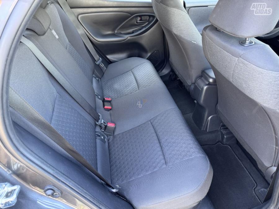 Grey Toyota Yaris 2023 in Avizieniai, with an engine capacity of 1.50 L and mileage of 74 thousand km for 16950 €, photo 8 on AUTOMOTO.COM.LV