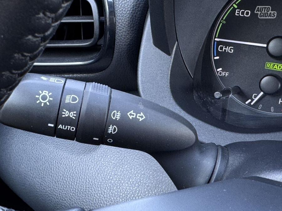 Grey Toyota Yaris 2023 in Avizieniai, with an engine capacity of 1.50 L and mileage of 74 thousand km for 16950 €, photo 14 on AUTOMOTO.COM.LV