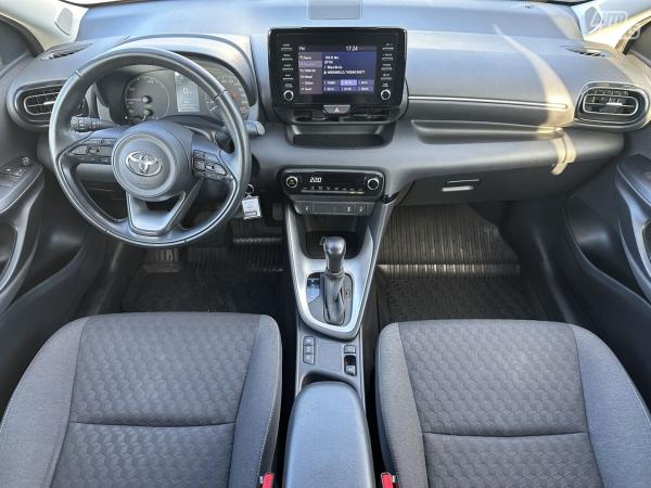 Pelēks Toyota Yaris 2023 Avižieniai, ar dzinēja tilpumu 1.50 L un nobraukumu 108 tūkst. km par 14500 €, foto 6 vietnē AUTOMOTO.COM.LV