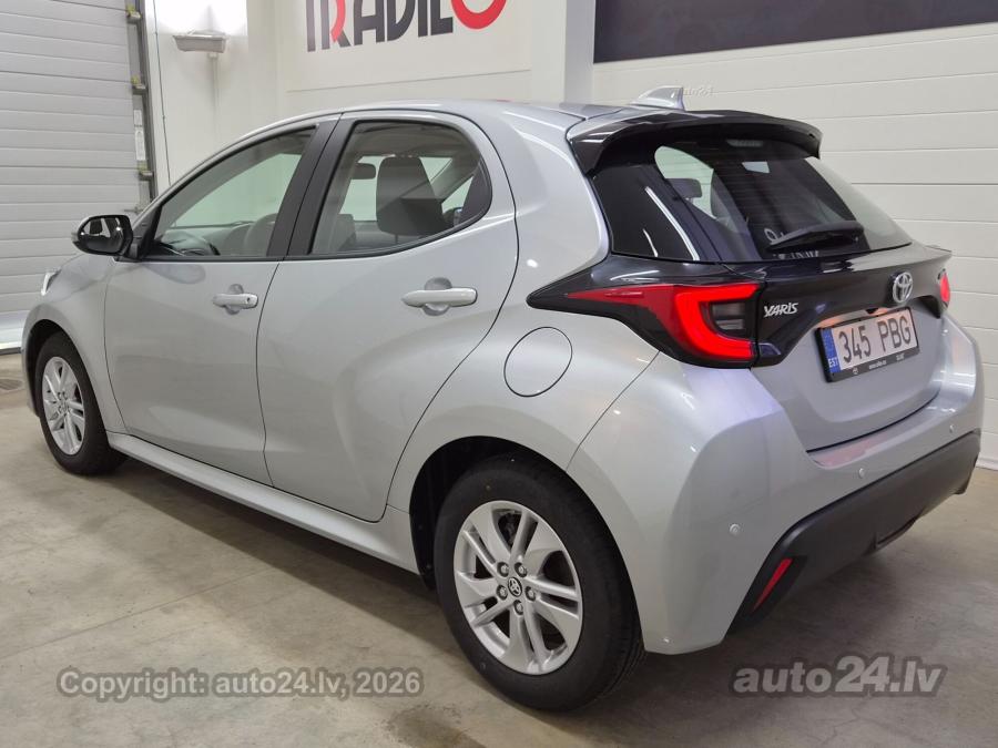 Pelēks Toyota Yaris 2023 Hāpsalu, ar dzinēja tilpumu 1.50 L un nobraukumu 156 tūkst. km par 13900 €, foto 7 vietnē AUTOMOTO.COM.LV
