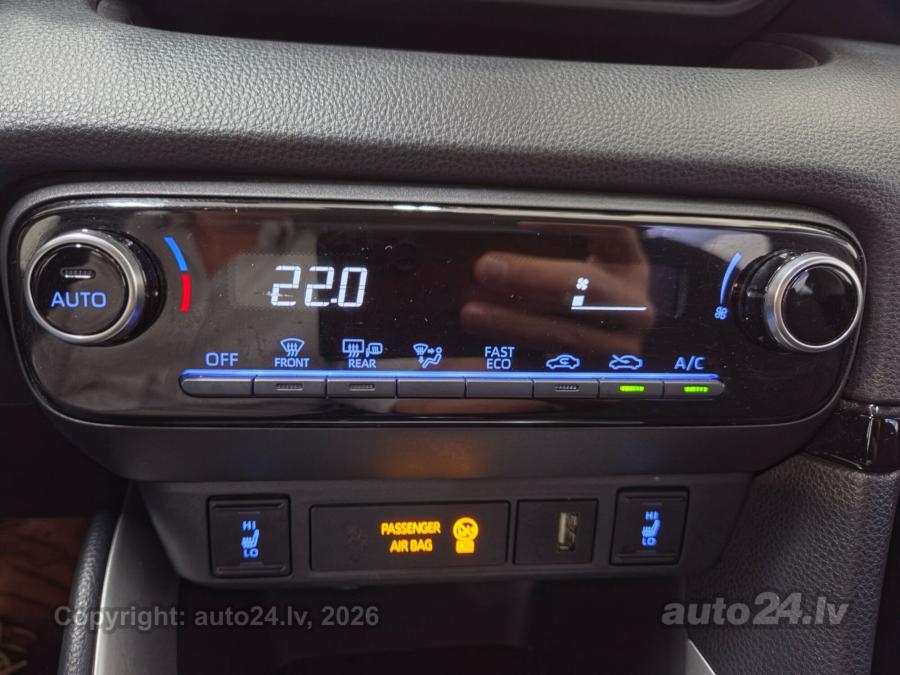 Pelēks Toyota Yaris 2023 Hāpsalu, ar dzinēja tilpumu 1.50 L un nobraukumu 156 tūkst. km par 13900 €, foto 16 vietnē AUTOMOTO.COM.LV