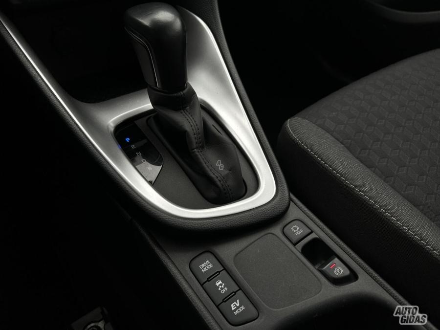 Серый Тойота Ярис 2023 в Авиженяй, объемом двигателя 1.50 л и пробегом 90 тыс. км за 14950 €, фото 22 на AUTOMOTO.COM.LV