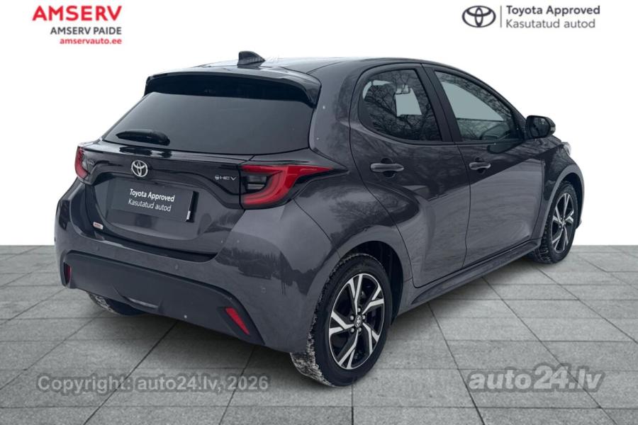 Pelēks Toyota Yaris 2024 Paide, ar dzinēja tilpumu 1.50 L un nobraukumu 26 tūkst. km par 21490 €, foto 2 vietnē AUTOMOTO.COM.LV