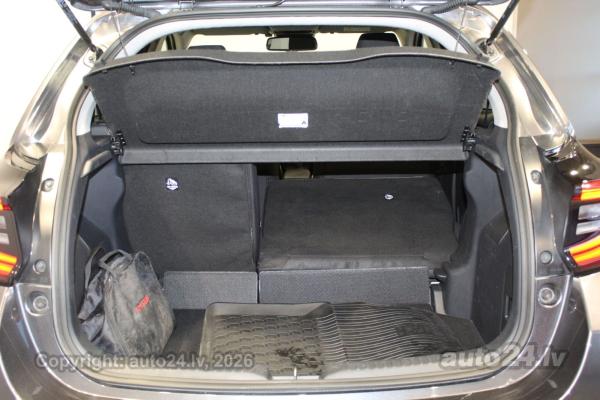 Grey Toyota Yaris 2024 in Tallinn, with an engine capacity of 1.50 L and mileage of 25 thousand km for 21490 €, photo 9 on AUTOMOTO.COM.LV