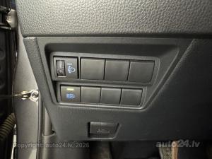 Grey Toyota Yaris 2024 in Tallinn, with an engine capacity of 1.50 L and mileage of 27 thousand km for 19900 €, photo 17 on AUTOMOTO.COM.LV