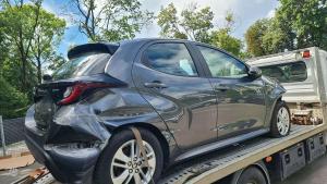 Grey Toyota Yaris 2024 in Alytus, with an engine capacity of 1.49 L and mileage of 60 thousand km for 6650 €, photo 4 on AUTOMOTO.COM.LV