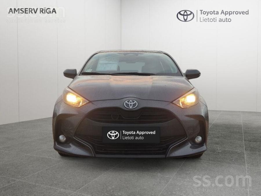 Pelēks Toyota Yaris 2024 Rīga, ar dzinēja tilpumu 1.50 L un nobraukumu 35 tūkst. km par 17900 €, foto 6 vietnē AUTOMOTO.COM.LV