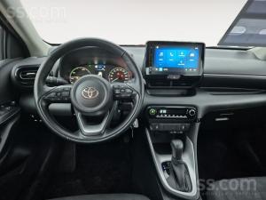 Pelēks Toyota Yaris 2024 Rīga, ar dzinēja tilpumu 1.50 L un nobraukumu 35 tūkst. km par 17900 €, foto 10 vietnē AUTOMOTO.COM.LV