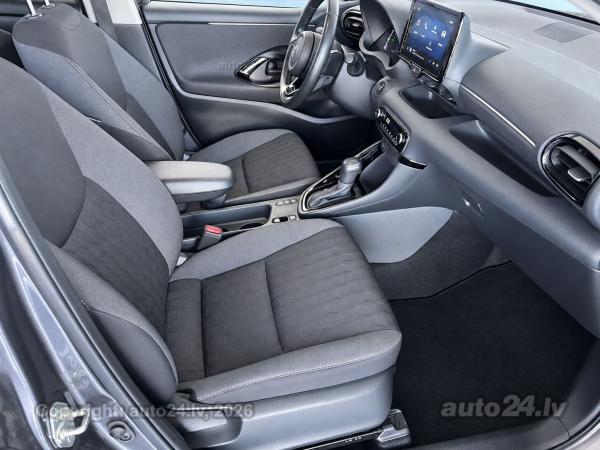 Тойота Ярис 2024 в Таллин на AUTOMOTO.COM.LV Серый Тойота Ярис 2024 в Таллин, объемом двигателя 1.50 л и пробегом 78 тыс. км за 18990 €, фото 9 на AUTOMOTO.COM.LV