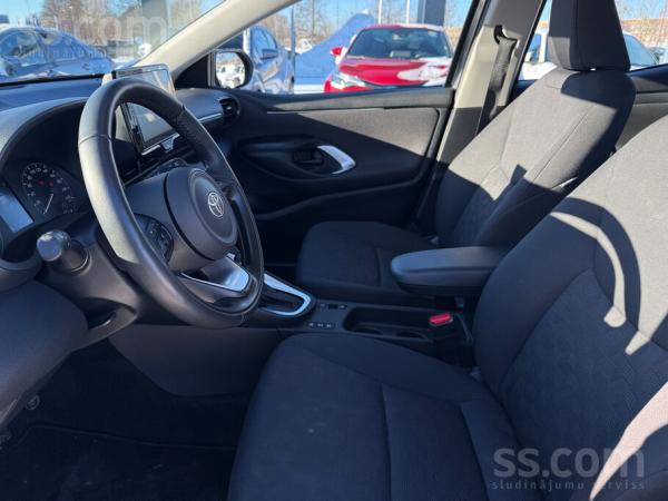Pelēks Toyota Yaris 2025 Liepāja, ar dzinēja tilpumu 1.50 L un nobraukumu 21 tūkst. km par 20800 €, foto 8 vietnē AUTOMOTO.COM.LV