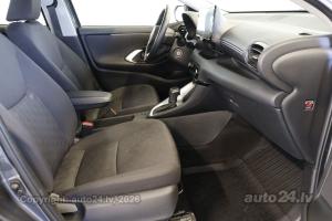 Pelēks Toyota Yaris 2025 Tallina, ar dzinēja tilpumu 1.49 L un nobraukumu 27 tūkst. km par 21400 €, foto 7 vietnē AUTOMOTO.COM.LV