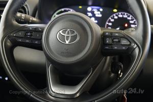 Pelēks Toyota Yaris 2025 Tallina, ar dzinēja tilpumu 1.49 L un nobraukumu 27 tūkst. km par 21400 €, foto 13 vietnē AUTOMOTO.COM.LV