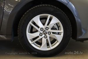 Pelēks Toyota Yaris 2025 Tallina, ar dzinēja tilpumu 1.49 L un nobraukumu 27 tūkst. km par 21400 €, foto 16 vietnē AUTOMOTO.COM.LV