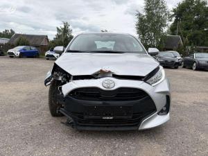 Pelēks Toyota Yaris 2025 Radviliškis, ar dzinēja tilpumu 1.49 L un nobraukumu 4 tūkst. km par 13249 €, foto 6 vietnē AUTOMOTO.COM.LV