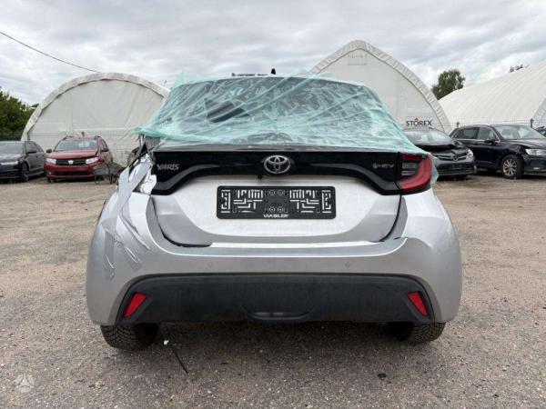 Pelēks Toyota Yaris 2025 Radviliškis, ar dzinēja tilpumu 1.49 L un nobraukumu 4 tūkst. km par 13249 €, foto 6 vietnē AUTOMOTO.COM.LV