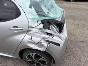 Pelēks Toyota Yaris 2025 Radviliškis, ar dzinēja tilpumu 1.49 L un nobraukumu 4 tūkst. km par 13249 €, foto 10 vietnē AUTOMOTO.COM.LV