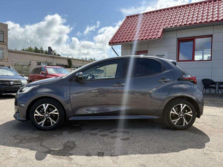 Pelēks Toyota Yaris 2025 Radviliškis, ar dzinēja tilpumu 1.49 L un nobraukumu 8 tūkst. km par 18950 €, foto 6 vietnē AUTOMOTO.COM.LV