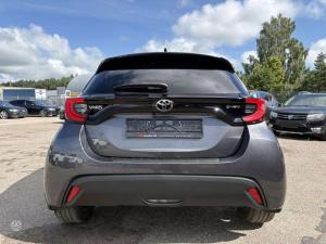 Pelēks Toyota Yaris 2025 Radviliškis, ar dzinēja tilpumu 1.49 L un nobraukumu 8 tūkst. km par 18950 €, foto 7 vietnē AUTOMOTO.COM.LV