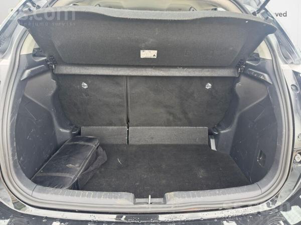Grey Toyota Yaris 2025 in Riga, with an engine capacity of 1.50 L and mileage of 29 thousand km for 19700 €, photo 10 on AUTOMOTO.COM.LV