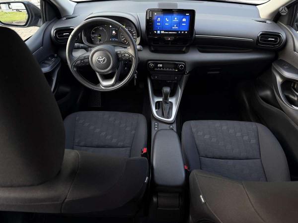 Pelēks Toyota Yaris 2025 Viļņa, ar dzinēja tilpumu 1.49 L un nobraukumu 8 tūkst. km par 20480 €, foto 7 vietnē AUTOMOTO.COM.LV