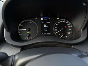 Grey Toyota Yaris 2025 in Vilnius, with an engine capacity of 1.49 L and mileage of 8 thousand km for 20480 €, photo 20 on AUTOMOTO.COM.LV