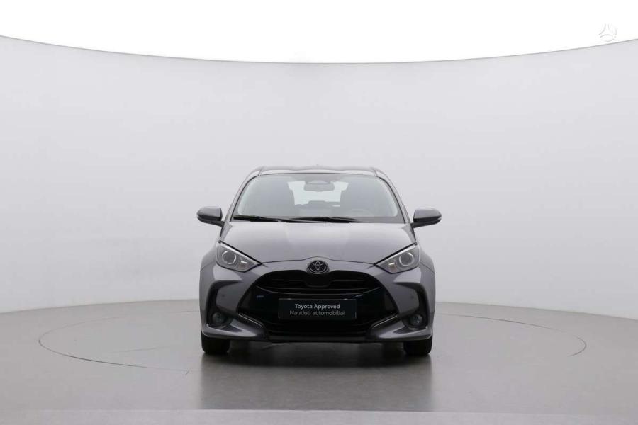 Pelēks Toyota Yaris 2025 Viļņa, ar dzinēja tilpumu 1.49 L un nobraukumu 34 tūkst. km par 21900 €, foto 7 vietnē AUTOMOTO.COM.LV
