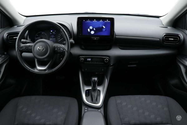Pelēks Toyota Yaris 2025 Viļņa, ar dzinēja tilpumu 1.49 L un nobraukumu 34 tūkst. km par 21900 €, foto 7 vietnē AUTOMOTO.COM.LV