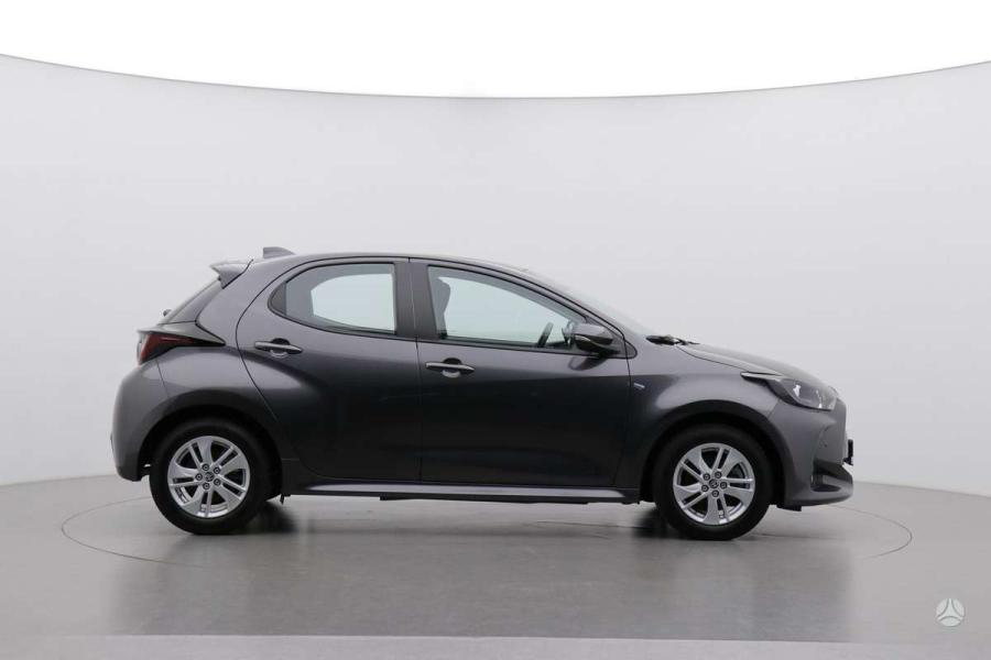Pelēks Toyota Yaris 2025 Viļņa, ar dzinēja tilpumu 1.49 L un nobraukumu 34 tūkst. km par 21900 €, foto 18 vietnē AUTOMOTO.COM.LV
